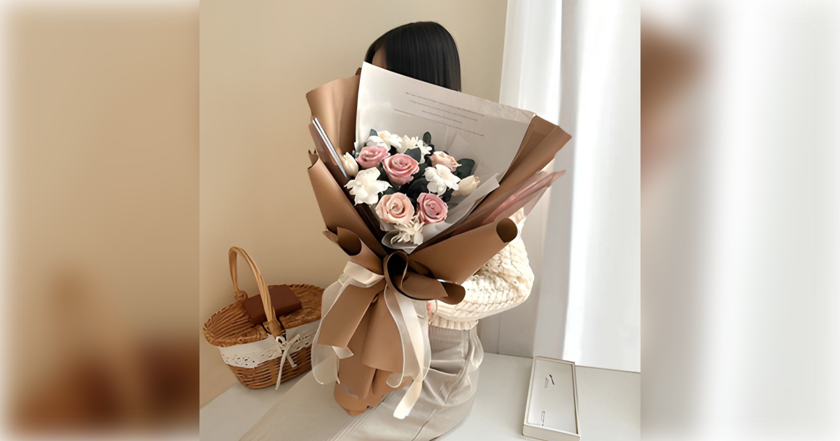 【FLORA FLOWER】乾燥永生花束｜午後玫瑰拿鐵: TutorABC Shop's Hot Deal - July 2025